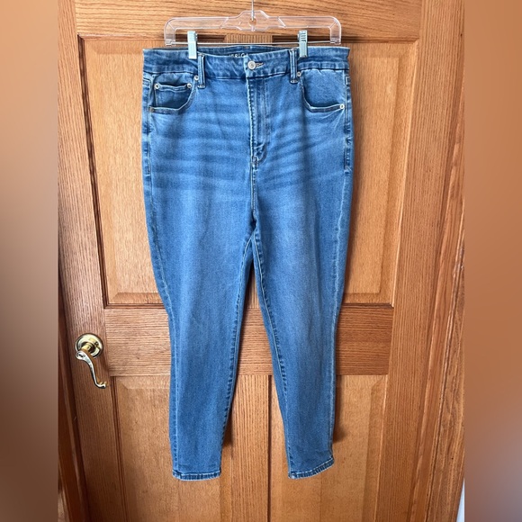 American Eagle Outfitters | Jeans | American Eagle Gff Jetting Jeans ...